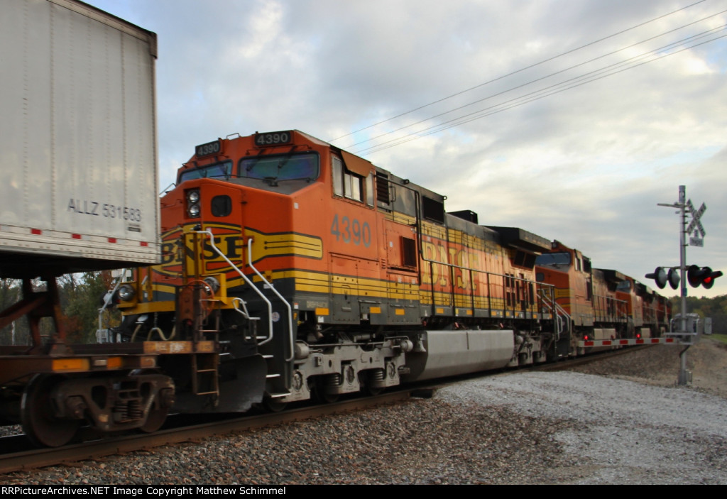 BNSF 4390